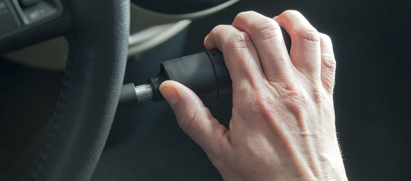 世界の手動運転装置 | ヒカル自動車工業